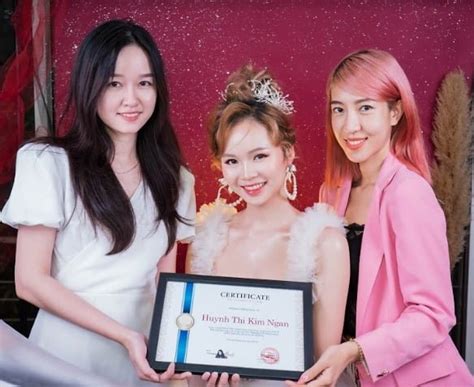 Lợi Thế Khi Học Makeup Chuyên Nghiệp Tại Vanmiu Beauty