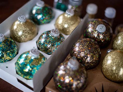 How To Make Polycrylic Glitter Ornaments Bre Pea