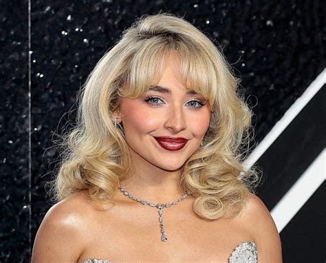 მერილინ მონროს სტილში ბიონსე ამტკიცებს რომ ბობი ამ შემოდგომის ტენდენციაა Marao