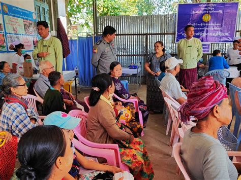 ညောင်လေးပင်မြို့နယ် ပြည်သူ့ဆေးရုံတွင်အငြိမ်းစားနိုင်ငံ့ဝန်ထမ်းများအား ကျန်းမာရေးစောင့်ရှောက်မှုမ