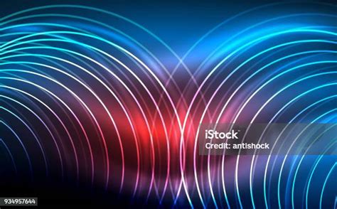 원형 빛나는 네온 도형 테크노 배경 어두운 기술 공간에 추상 반짝 투명 원 과학에 대한 스톡 벡터 아트 및 기타 이미지 과학 기하 도형 네온 Istock