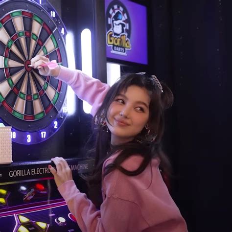 Hjvogue ⑅ 𓂃 Photoshoot Jackets Jeans