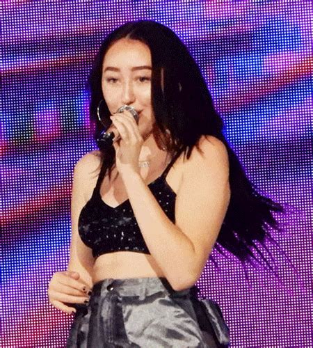 Noah Cyrus Biography Height Famous Born