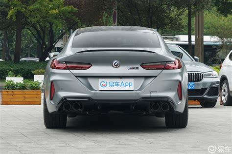 【宝马m850周年版 M8 四门轿跑车 雷霆版正后水平图片 汽车图片大全】 易车
