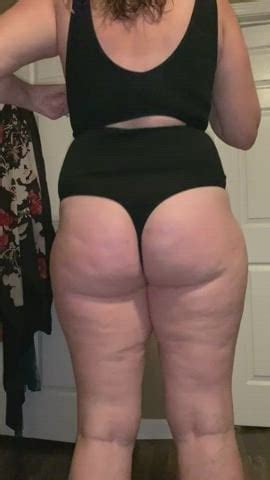 Imagine My Big Soft Booty Wrapped Around Your Face R Midsizewomen