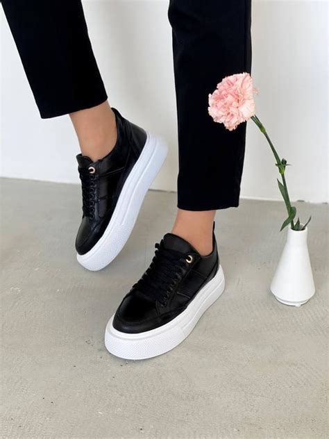 Кеди шкіра — ціна 2200 грн у каталозі Кеди Купити жіночі речі за доступною ціною на Шафі