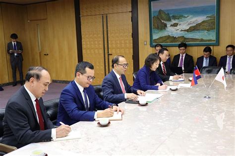 ឧបនាយករដ្ឋមន្ត្រីប្រចាំការ វង្សី វិស្សុត