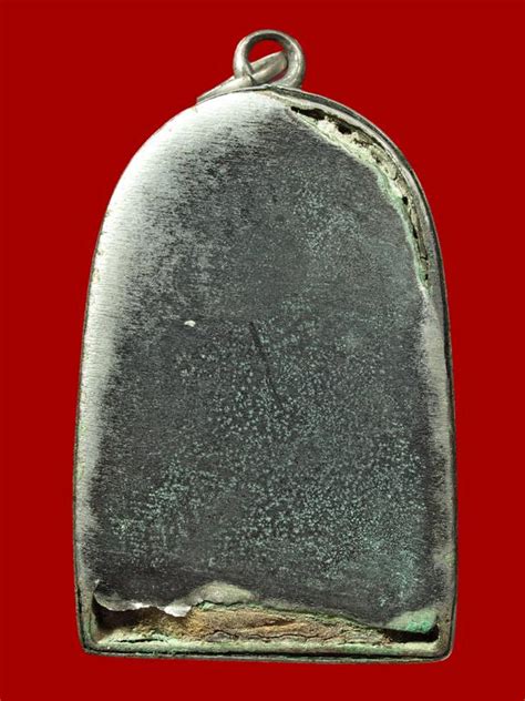 หลวงปู่ทวด วัดสุวรรณคีรี พิมพ์กรรมการ ปี 2505 เลี่ยมเงินเก่า พระเครื่อง พระแท้ Webpra เว็บ พระ คอม