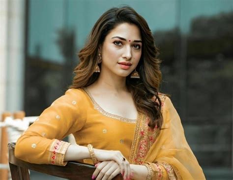 Tamannaah Bhatia Looks Absolutely Mesmerizing In These No Makeup Instagram Uploads LondonGB News