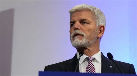 У Чехії розслідують заклики від імені кандидата в президенти їхати воювати в Україну