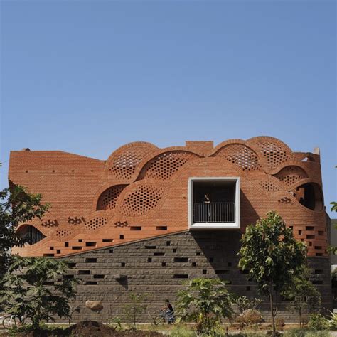 Malik Architecture Punctures House In Delhi With Multi Storey Voids