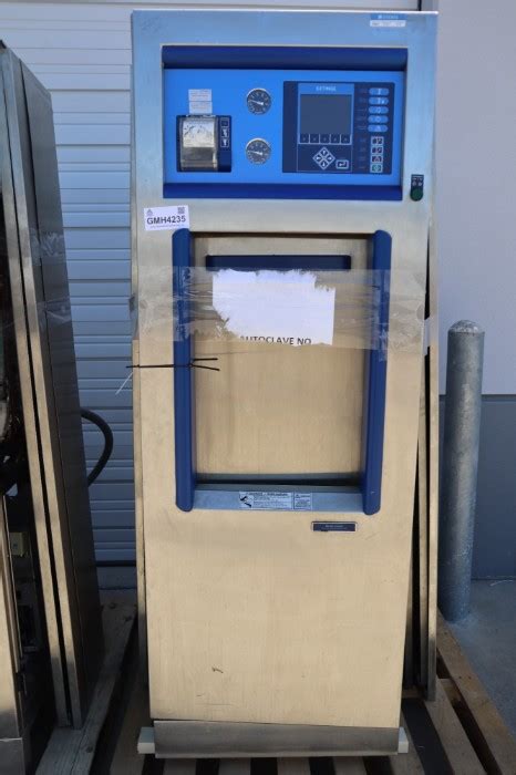 2 Vacuum Steam Sterilizer Getinge Model 433hc Autoclave For Sale