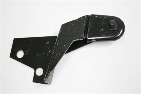 Lh Hood Strut Lower Bracket 260112 Keen Parts