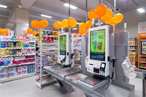 «Дикси» добавила фиолетовый цвет в оформлении магазинов и обновила ...