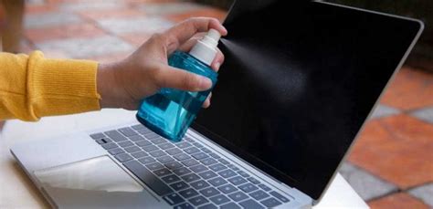 Clean A Laptop Screen With Alcohol Taco Journalism