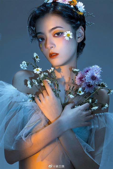 Portrait Poses Portrait Girl Pose Reference Photo Art Reference
