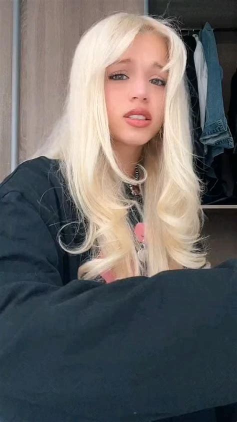 Пин от пользователя Valya And Julia на доске Ваши пины Стиль кендалл дженнер Известные певцы