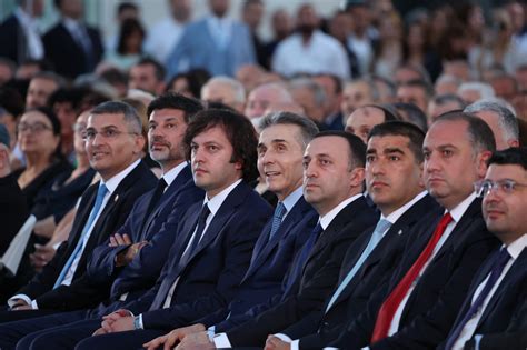 „ოცნება“ პარტიების წევრებს უკრძალავს უცხოური ორგანიზაციების მხარდაჭერით ლექციის ჩატარებას