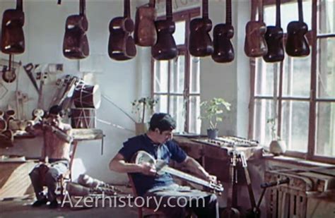 Фабрика Восточных музыкальных инструментов в Шуше ФОТО