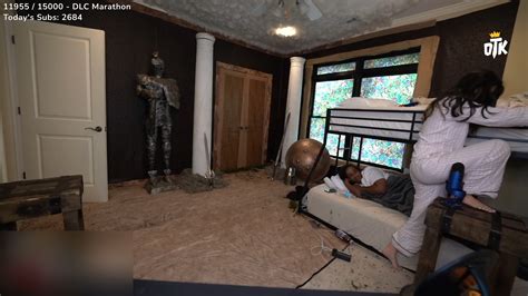 Emily Xuechun Zhangs Feet