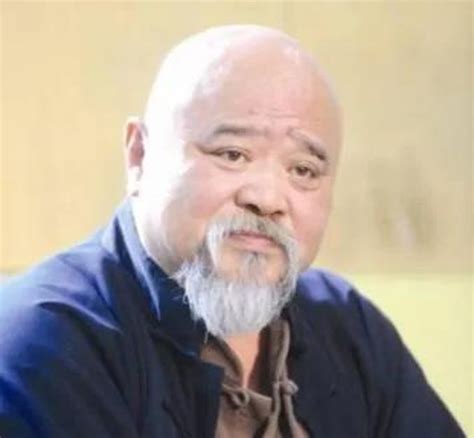 他是老戲骨，太敢說了，怒批年輕演員，帶的保鏢太多 娛樂 Inewsdb 日日新聞．掌握每日新鮮事
