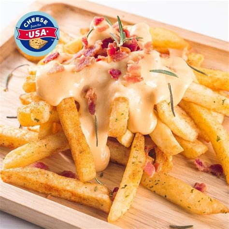 Papas Fritas Con Salsa De Queso Cheddar Un Aperitivo Contundente Y