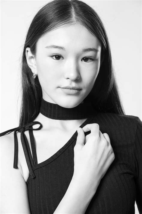 Isabelle Assets Model Agency