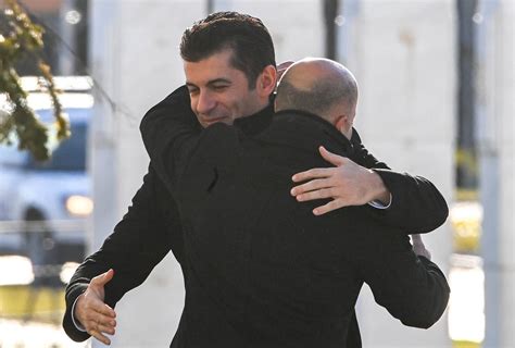 КИРЧО се предомисли Таче остана црна вдовица МКДенес