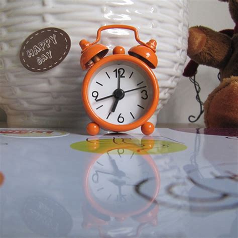 Sumllary Clock Cute Small Alarm Metal Alarm Clock Small Electronic Mini