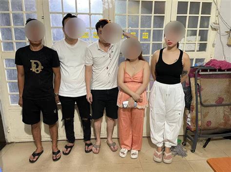 គ្រោះថ្នាក់ចរាចរណ៍បន្តិចបន្តួច បានក្លាយហិង្សា ចុងក្រោយត្រូវសមត្ថកិច្ចយកទៅប៉ុស្តិ៍ Cnc News