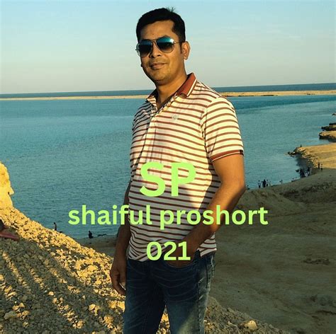 পরিবারের দায়িত্বে অনেক স্বপ্নই অপূর্ণ থেকে যায়। চমৎকার গান করলেন