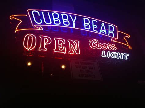 The Cubby Bear Wrigleyville Chicago Il Cubbies Bear Chicago