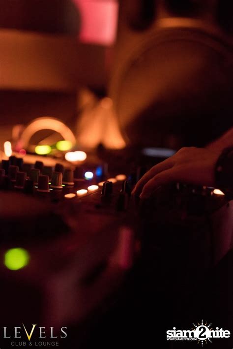 Sex On The Beach At Levels Club Sukhumvit Siam Nite