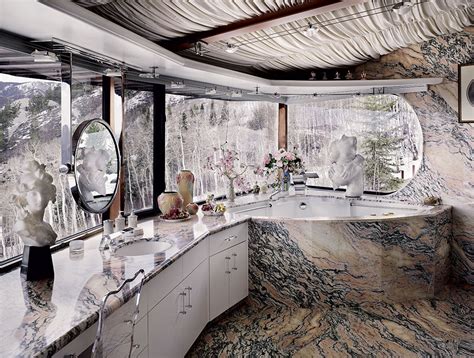 Barbi Bentons Colorado Home Is Filled With Disco Deco Wallpaper