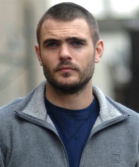 Alex Roe