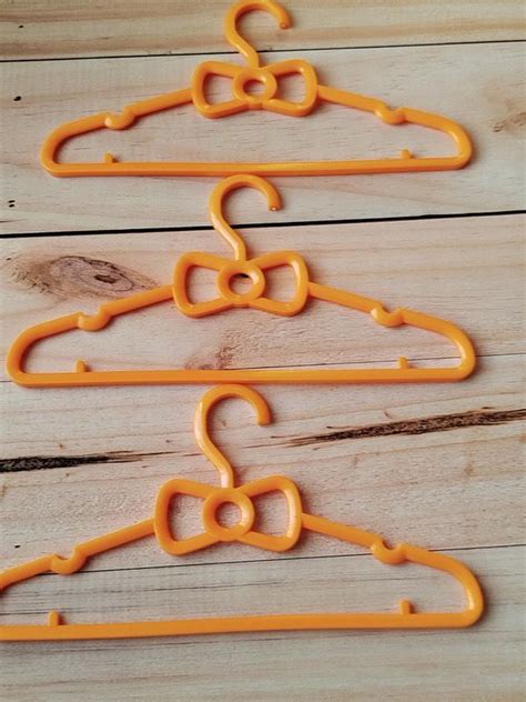 Комплект дитячих вішалок плечиків — ціна 100 грн у каталозі Вішалки Купити товари для дому та