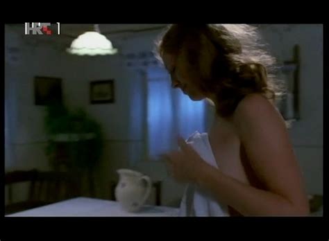 Naked Bernarda Oman In Duga Mracna Noc