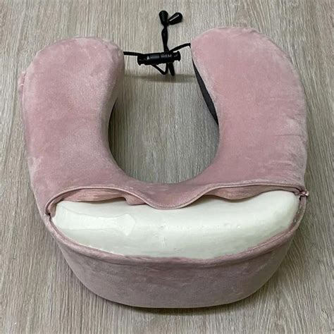 Ортопедична подушка рогалик для подорожей Тет Memory Foam рожева фото отзывы характеристики