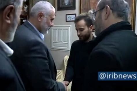 ببینید حضور اسماعیل هنیه در منزل سردار شهید قاسم سلیمانی خبرآنلاین