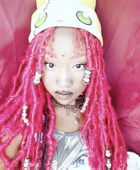 🌟h£v On Instagram Aggretsuko” Fashion Makeup Hair Styles Pretty