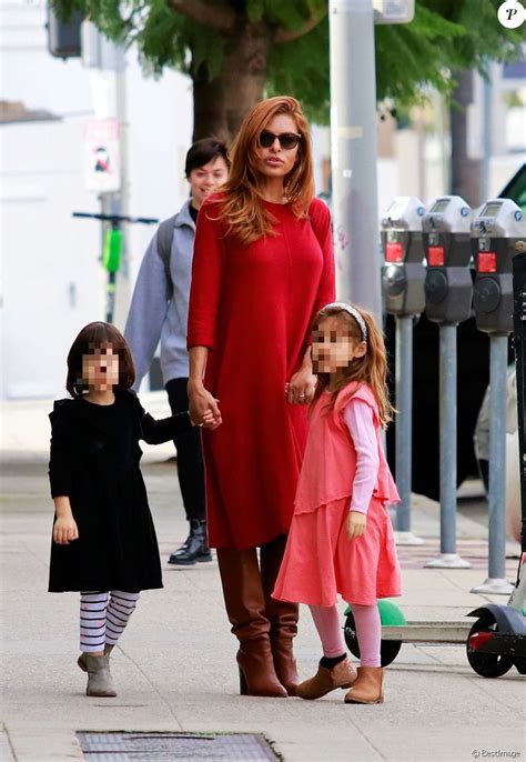 Exclusif Eva Mendes Fait Du Shopping Avec Ses Filles Esmeralda Et