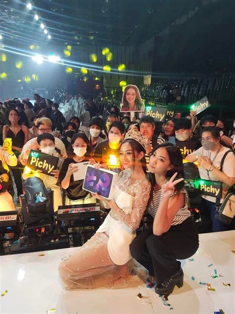 ប្រជាប្រិយ ពេជ្រ វត្តីសារ៉ាវឌ្ឍី នៅថៃកាន់តែល្បីខ្លាំងទៅៗ មានហ្វេនទិញipad កាដូឲ្យទៀត មានវីដេអូ