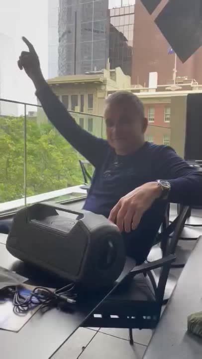 Шта рећи а не заиграти 😊 😍 Први пут с оцем