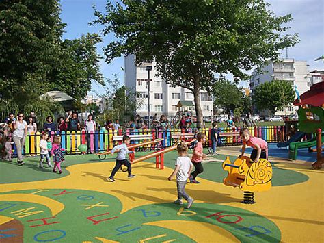 Детските градини в София 11 000 деца влизат над 10 хил не влизат