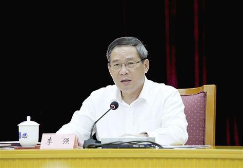 上海 市委中心组学习会学习习近平重要讲话精神和习近平谈治国理政第四卷