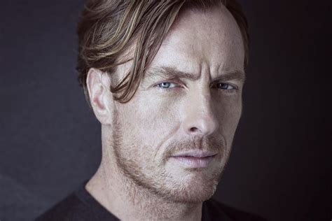 Whatsonstage Toby Stephens To Star As Hook With The Rsc Unveiling