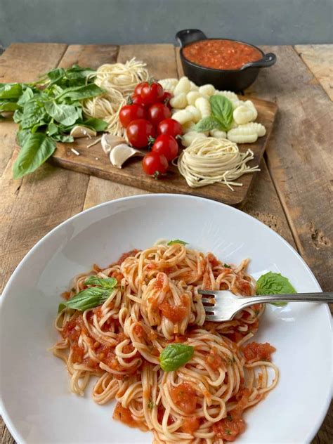 Roasted Fresh Tomato Pasta Sauce