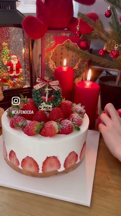 Cafe Vlog 신림 딸기케이크 맛집신림동 카페녹다 크리스마스 케이크 예약중 ~ 🍓 Youtube
