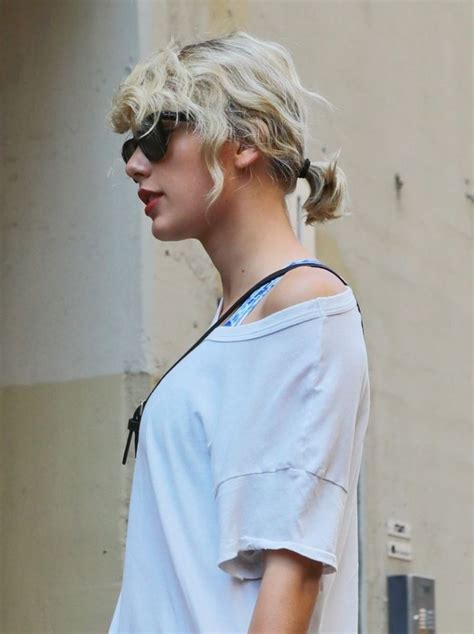 Taylor Swift Arrives At A Gym In New York 08092016 Hawtcelebs
