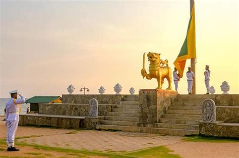 ගාලු මුවදොර ජාතික ධජය එසවීම නාවික හමුදාවෙන් ගුවන් හමුදාවට Ada Online